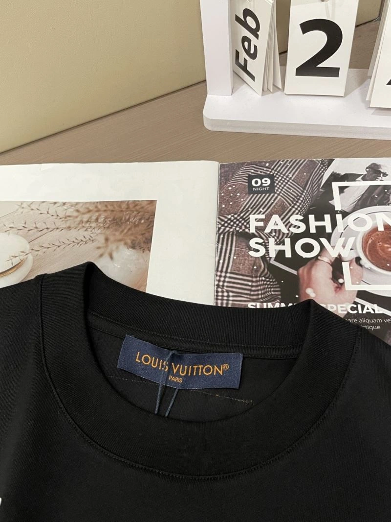Bargain Louis Vuitton T-Shirts