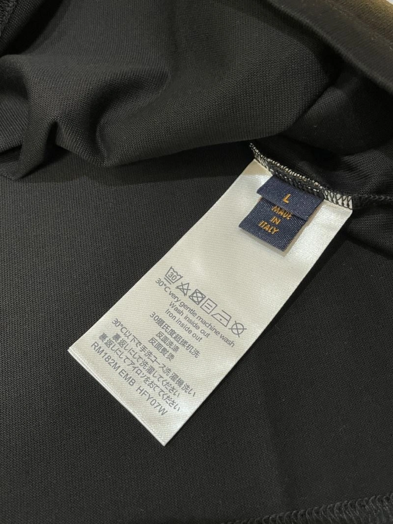 Bargain Louis Vuitton T-Shirts