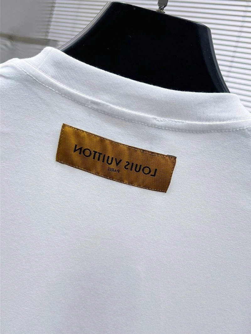 High fidelity Louis Vuitton T-Shirts