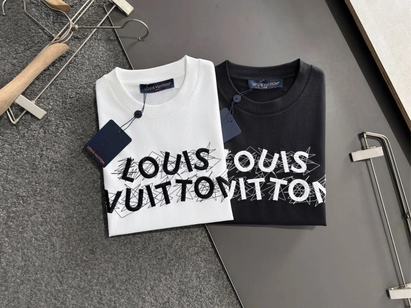 High fidelity Louis Vuitton T-Shirts