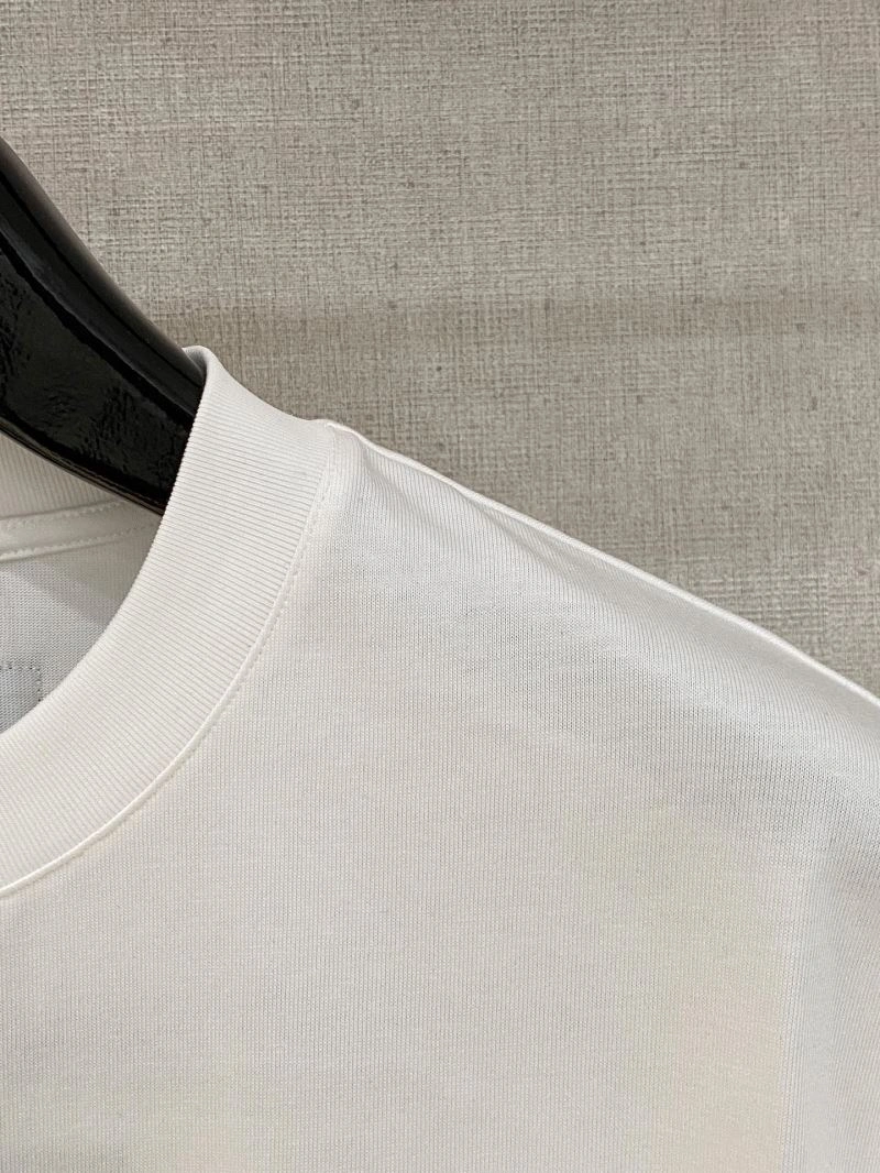 Bargain Louis Vuitton T-Shirts