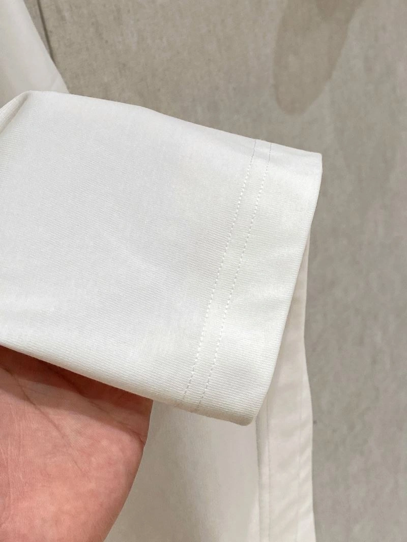 Bargain Louis Vuitton T-Shirts