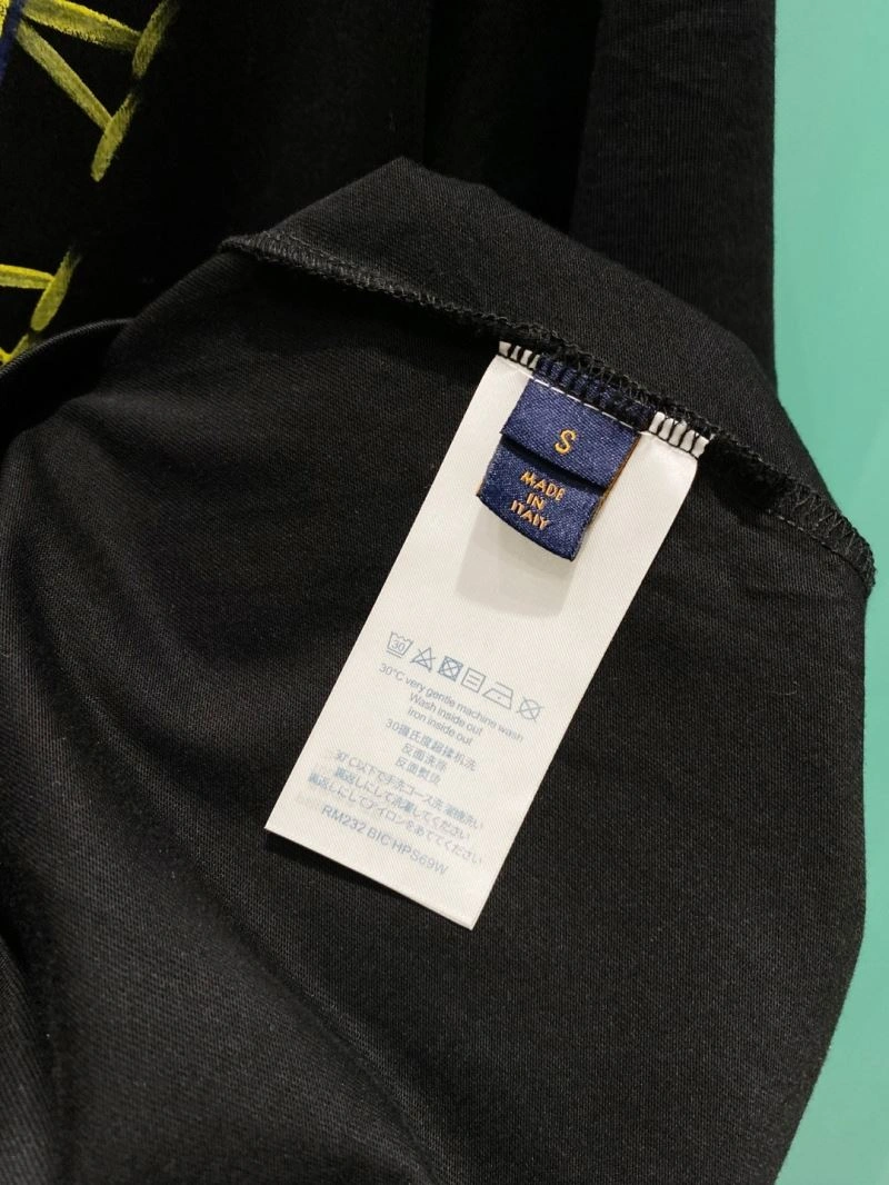 Top match Louis Vuitton T-Shirts