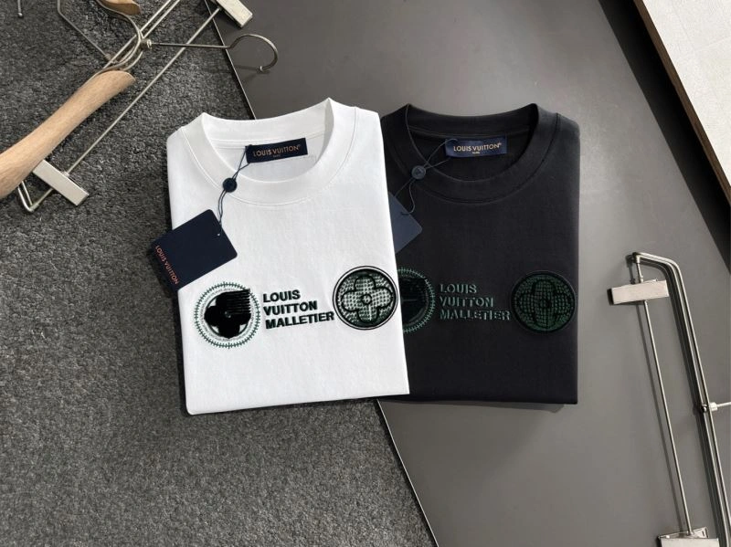 High fidelity Louis Vuitton T-Shirts