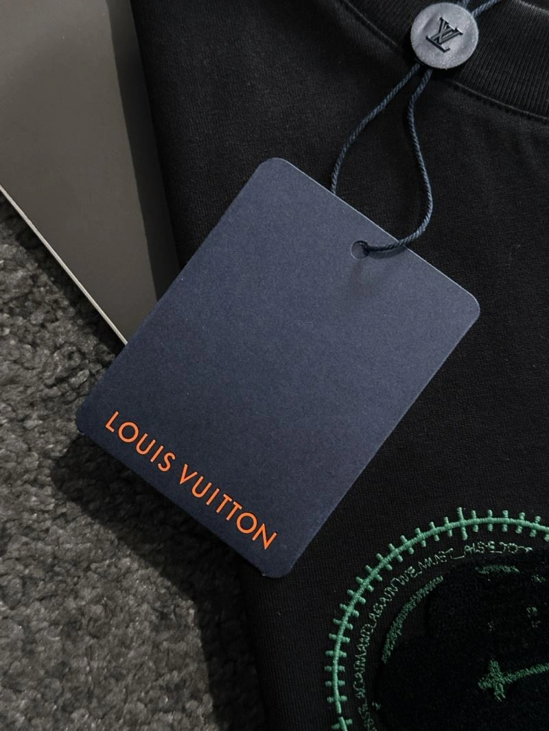 High fidelity Louis Vuitton T-Shirts