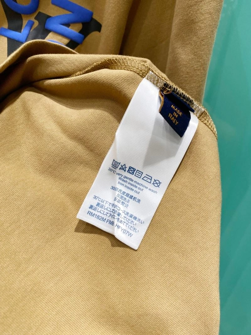 Indistinguishable Louis Vuitton T-Shirts