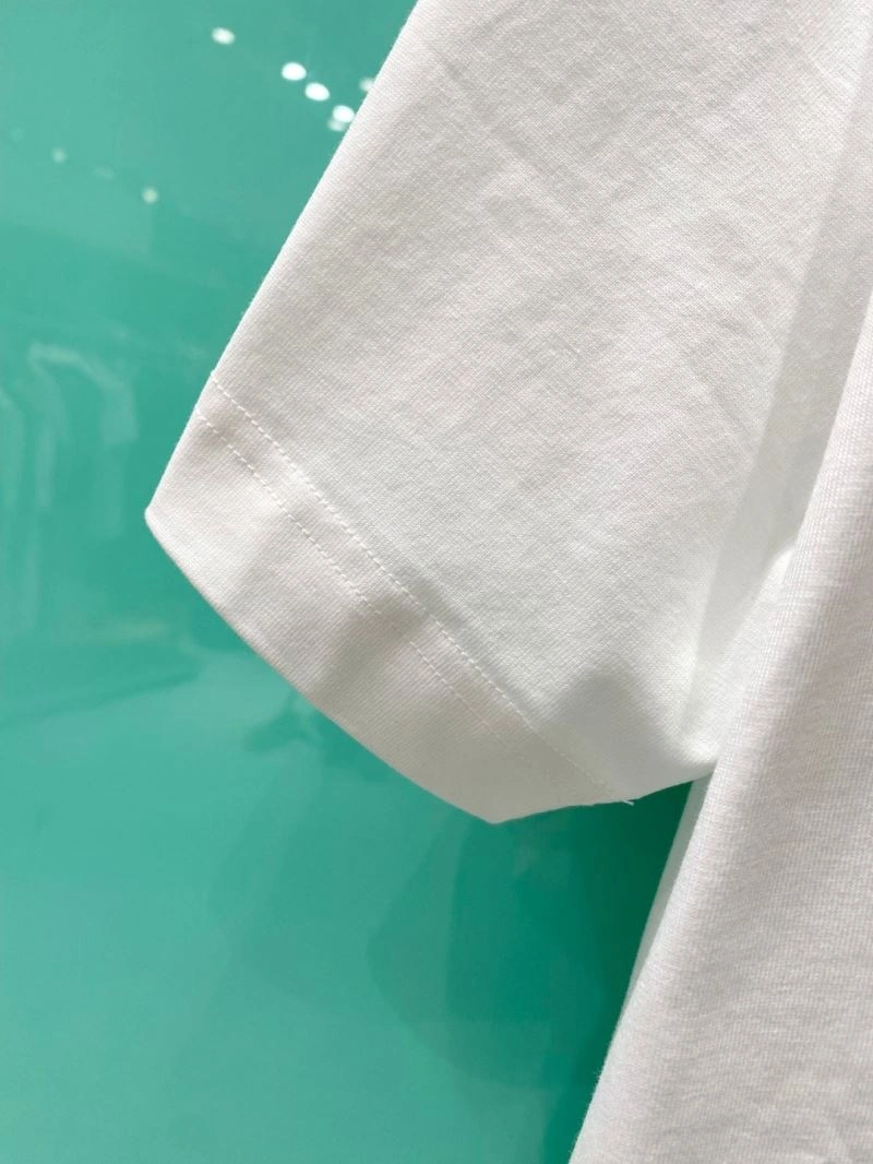 Low-cost Louis Vuitton T-Shirts