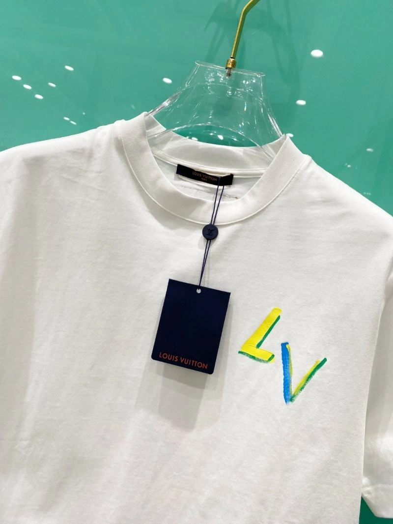 Low-cost Louis Vuitton T-Shirts
