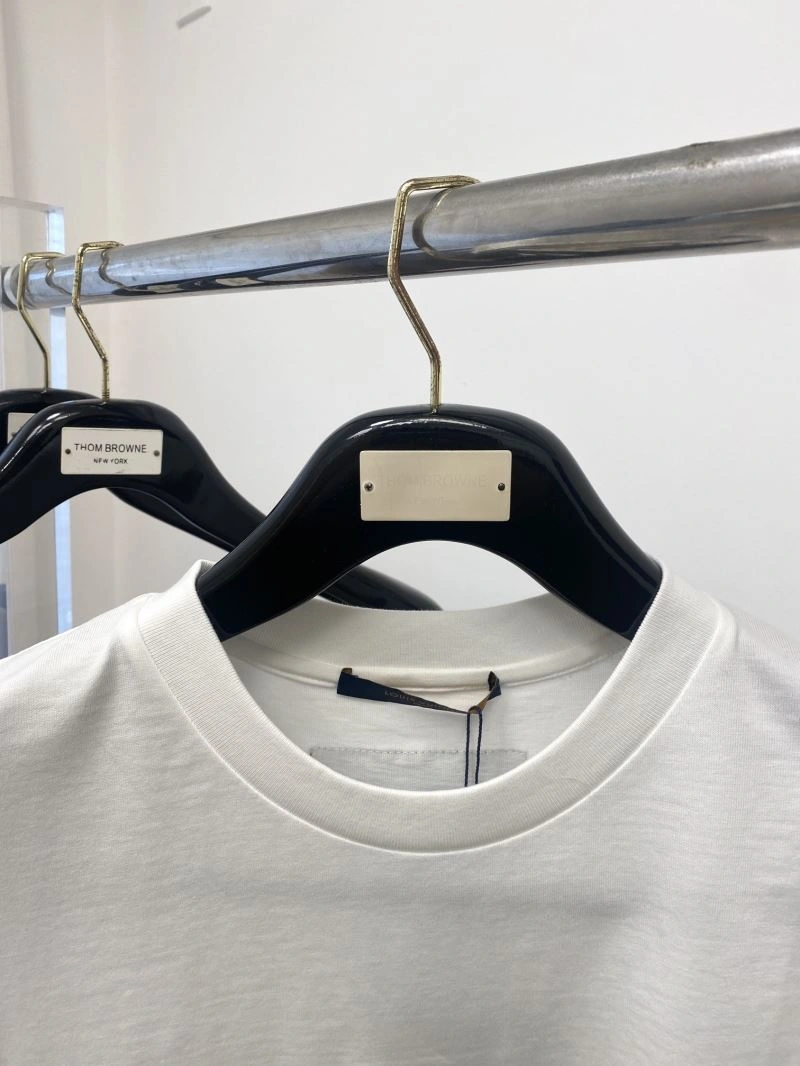 Reasonably priced Louis Vuitton T-Shirts