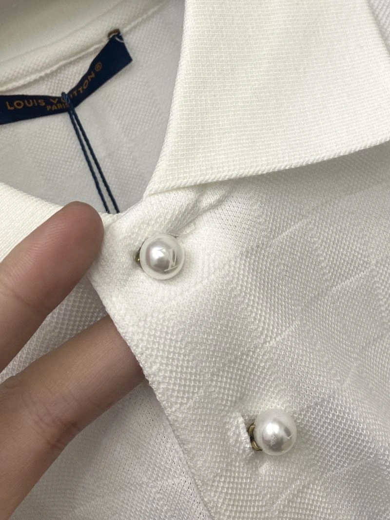 Accurate model Louis Vuitton T-Shirts