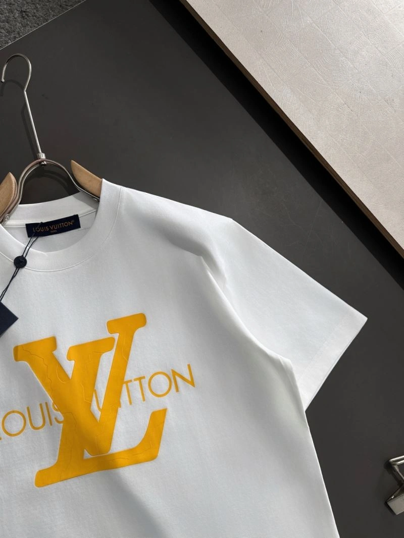 Bargain Louis Vuitton T-Shirts
