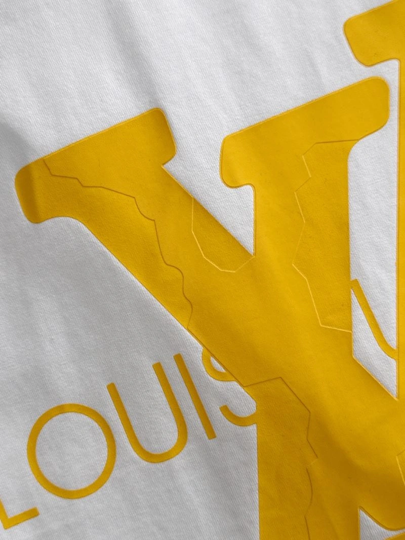 Bargain Louis Vuitton T-Shirts
