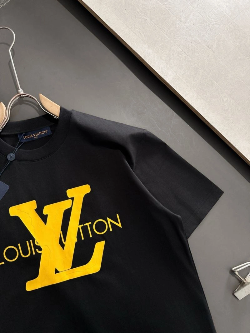 Exact replica Louis Vuitton T-Shirts