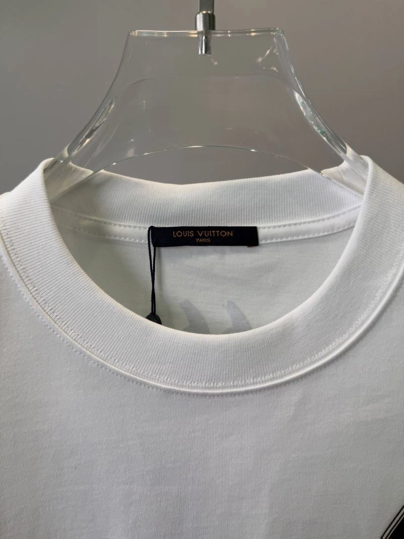 Low-cost Louis Vuitton T-Shirts
