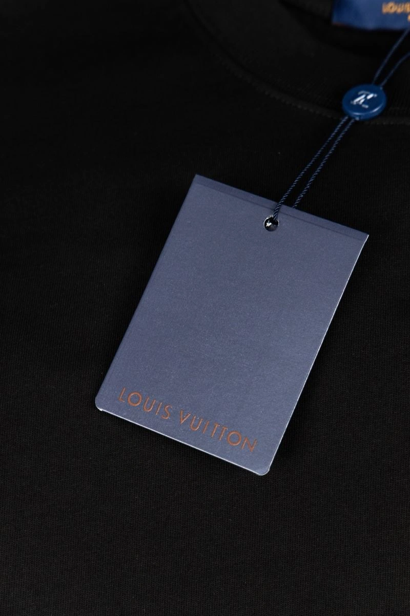 Precise copy Louis Vuitton T-Shirts