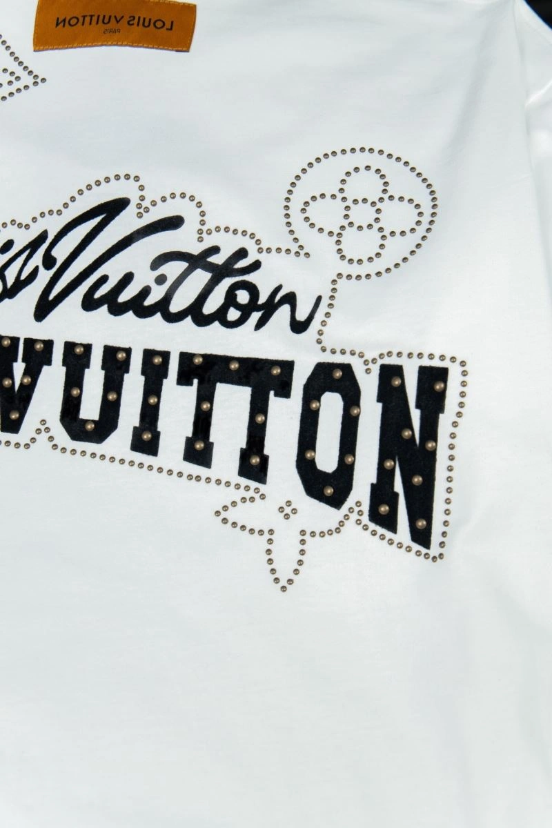 Accurate model Louis Vuitton T-Shirts