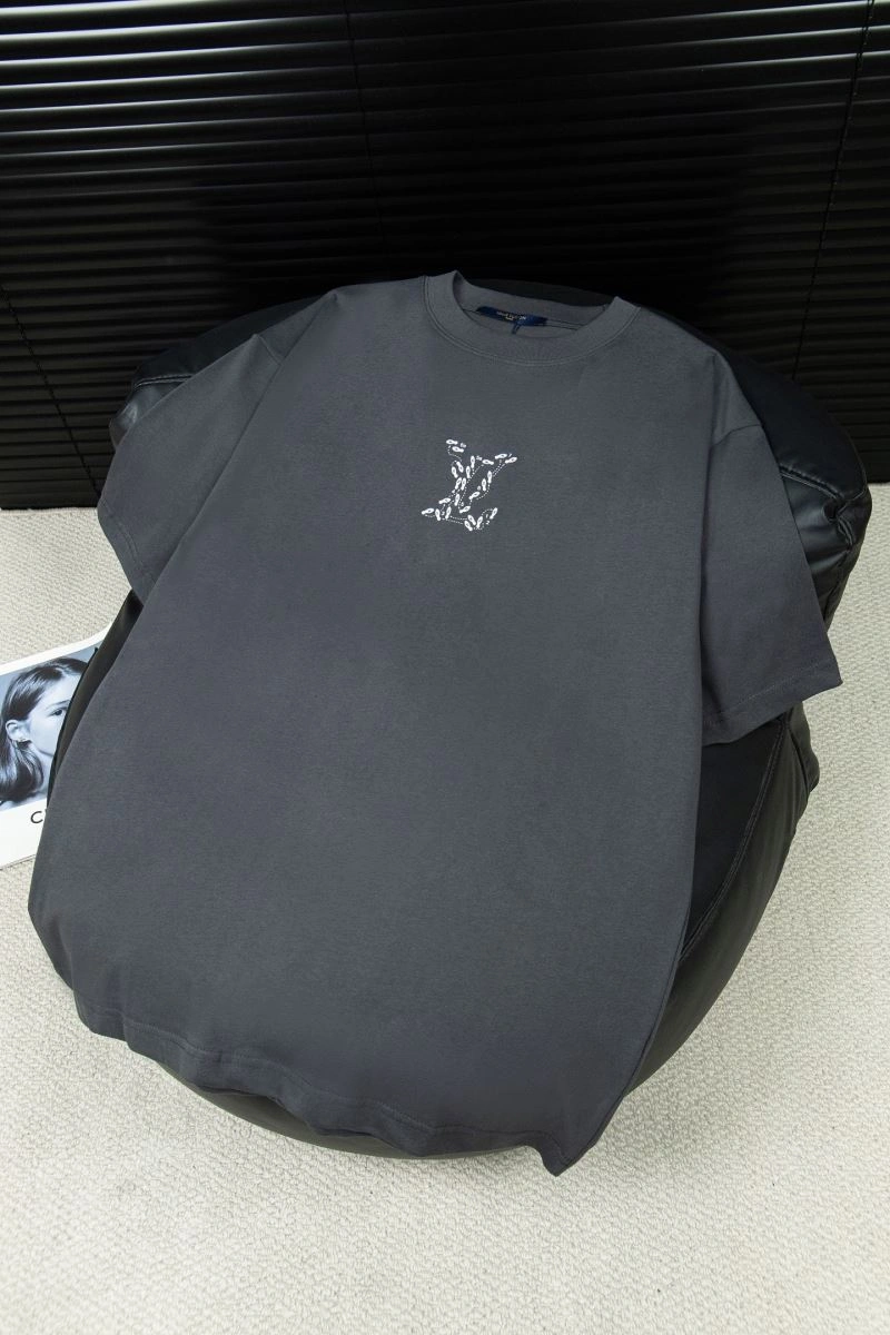 Bargain Louis Vuitton T-Shirts