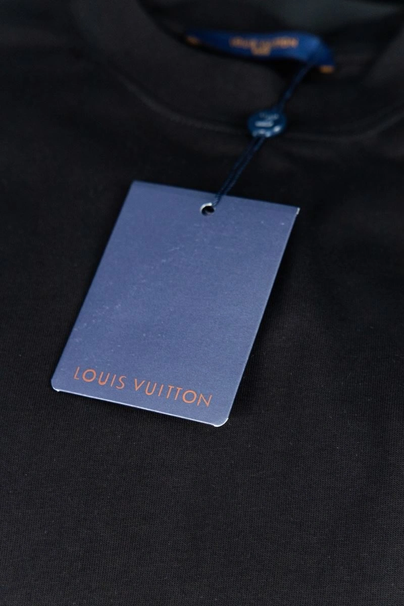 High fidelity Louis Vuitton T-Shirts