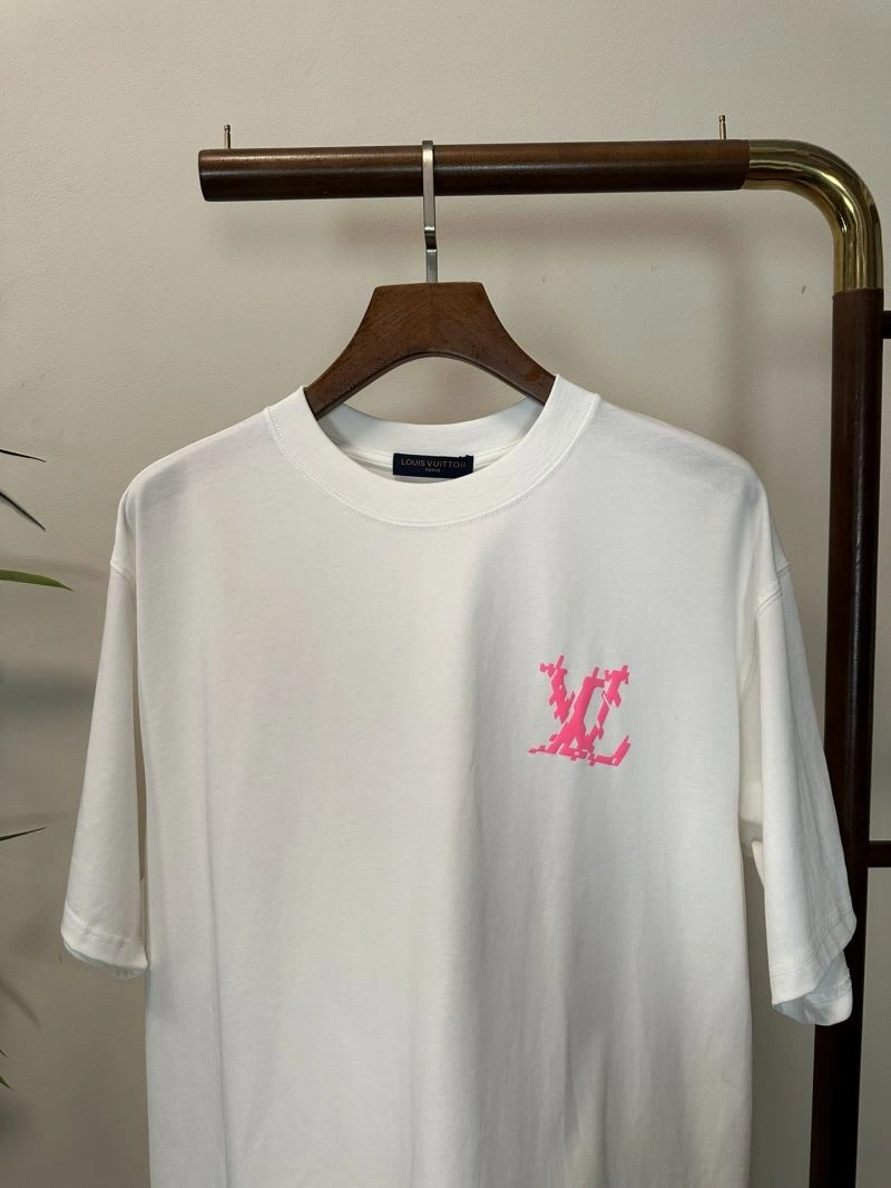 Precise copy Louis Vuitton T-Shirts