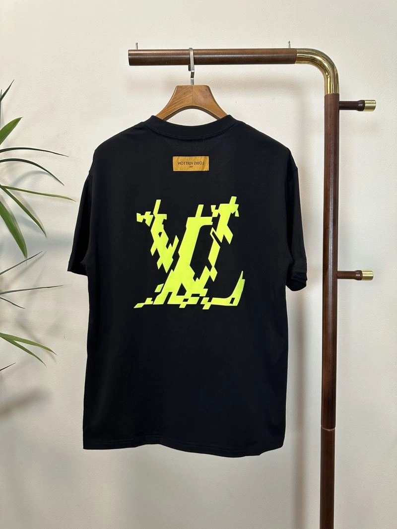 Precise copy Louis Vuitton T-Shirts