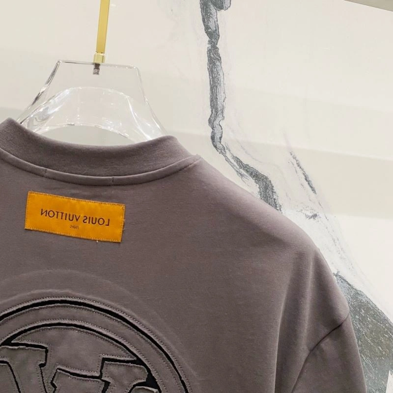 Low-cost Louis Vuitton T-Shirts