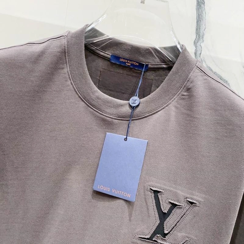 Low-cost Louis Vuitton T-Shirts