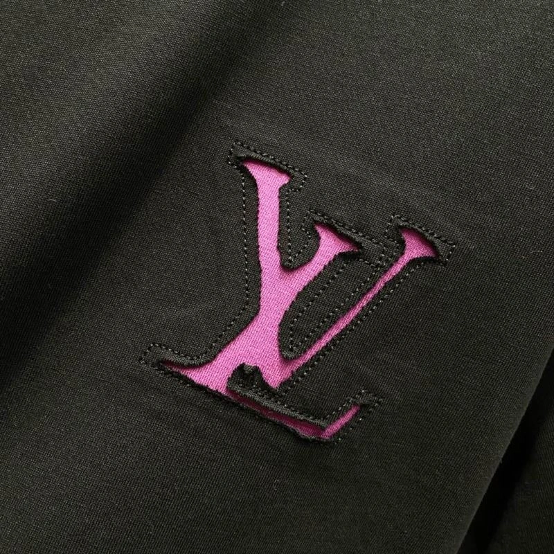 Exact replica Louis Vuitton T-Shirts