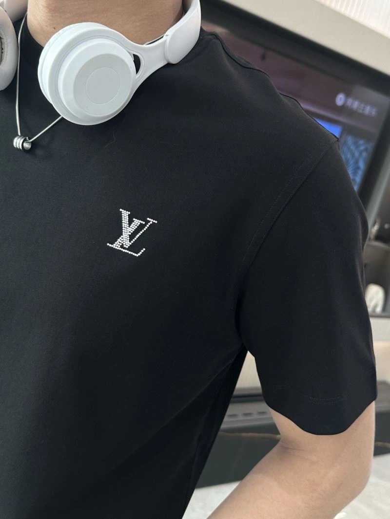 Top mirror Louis Vuitton T-Shirts