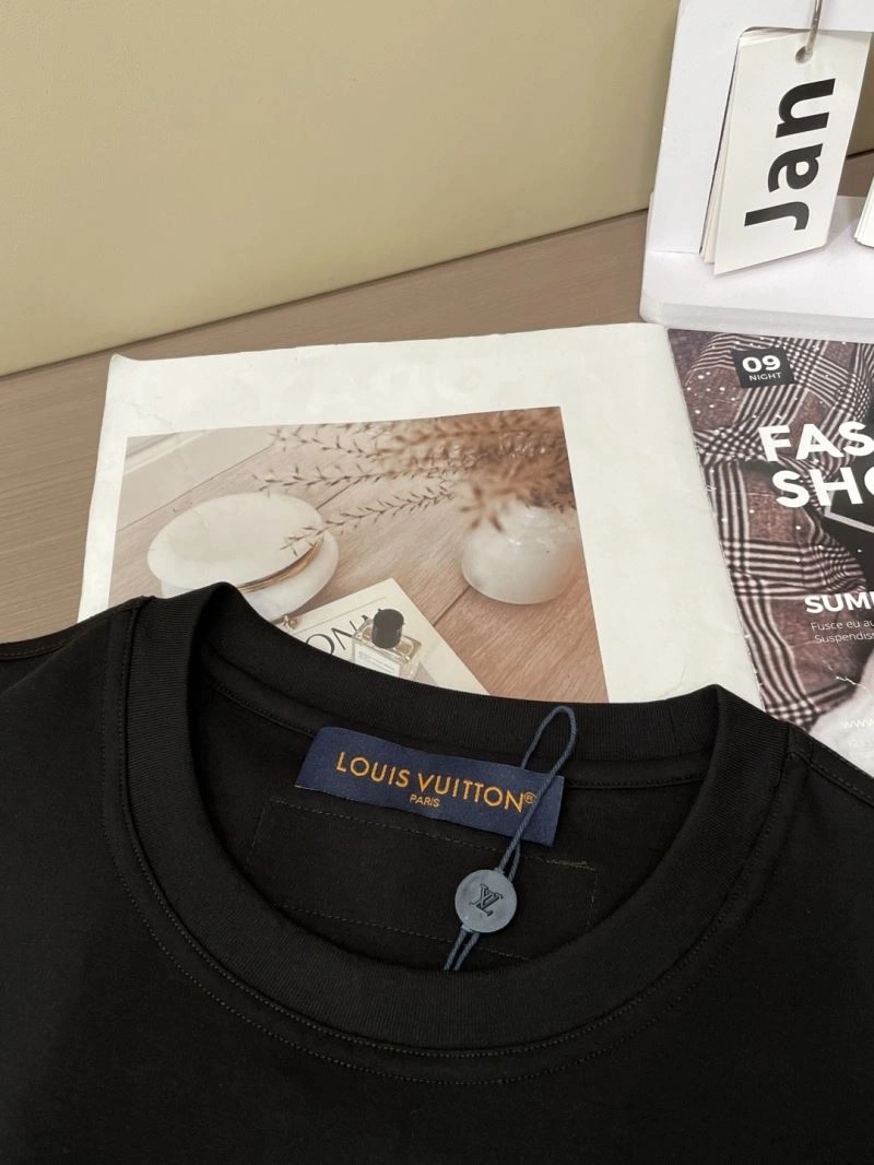 Top mirror Louis Vuitton T-Shirts