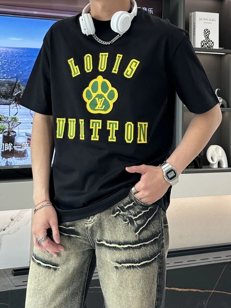 Precise copy Louis Vuitton T-Shirts