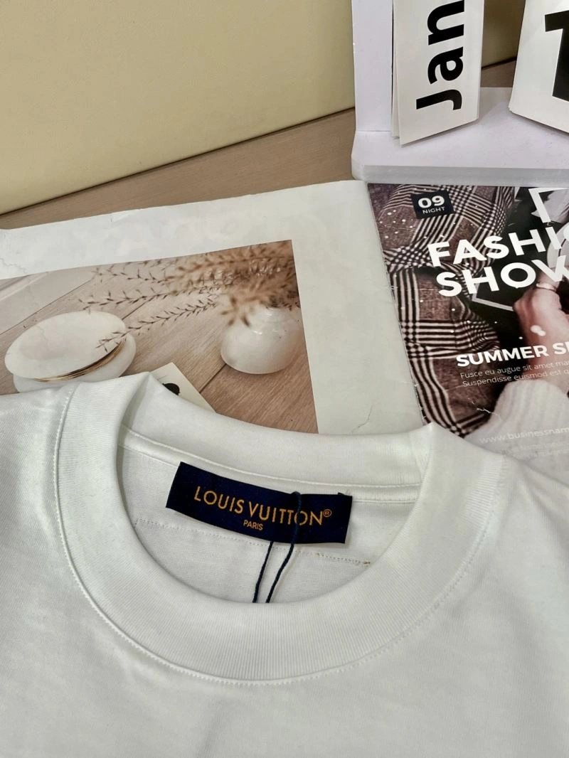 High fidelity Louis Vuitton T-Shirts