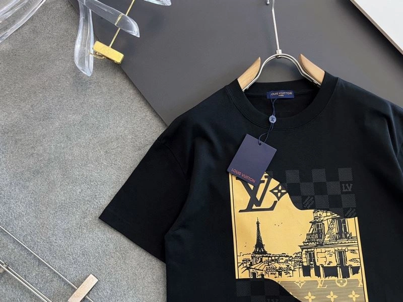Low-cost Louis Vuitton T-Shirts