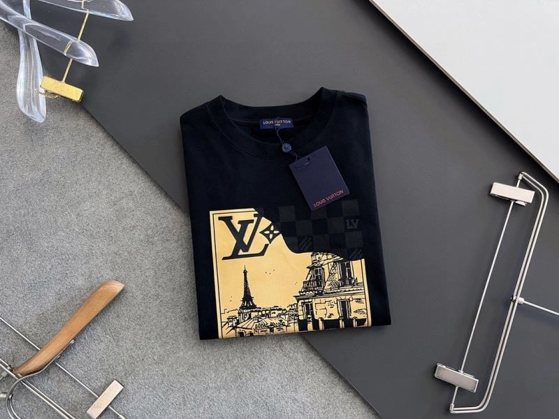 Low-cost Louis Vuitton T-Shirts