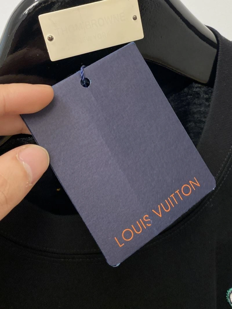 Indistinguishable Louis Vuitton T-Shirts