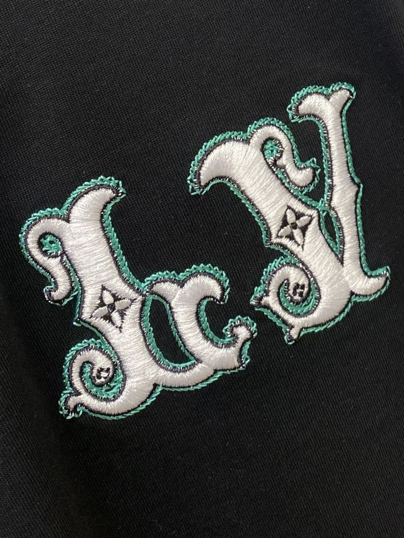 Indistinguishable Louis Vuitton T-Shirts