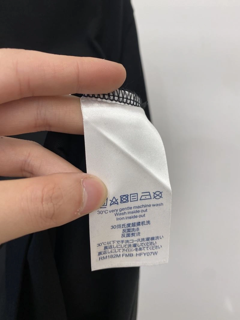 Indistinguishable Louis Vuitton T-Shirts