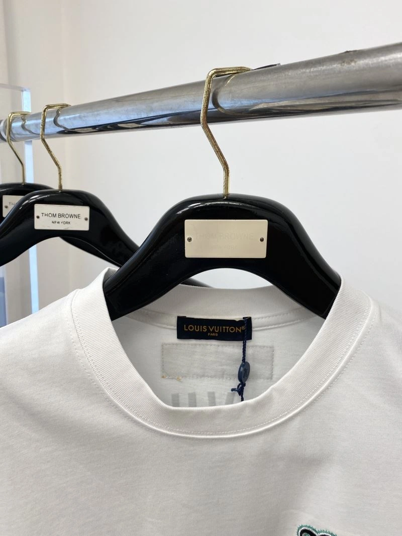 Top match Louis Vuitton T-Shirts