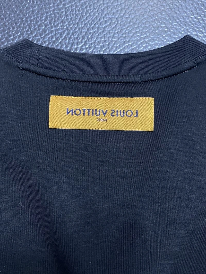 Exact replica Louis Vuitton T-Shirts