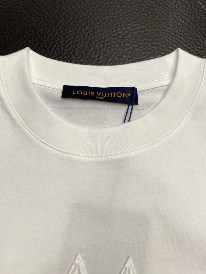 Low-cost Louis Vuitton T-Shirts