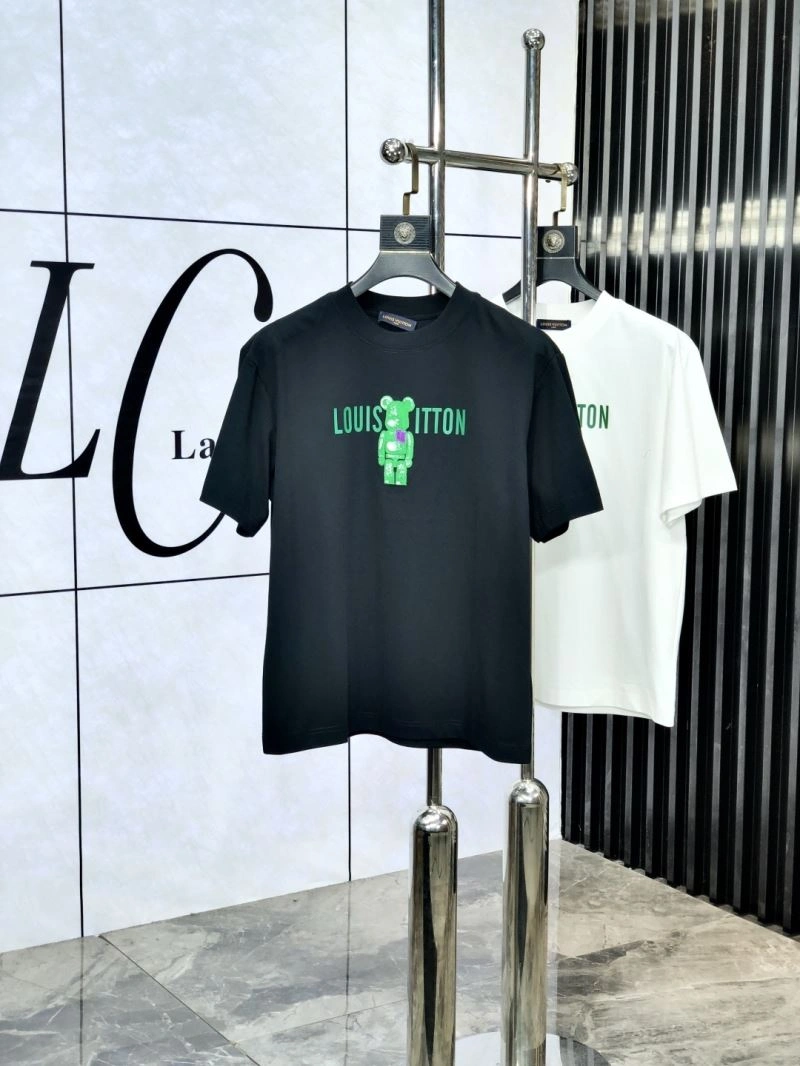 Perfect replica Louis Vuitton T-Shirts