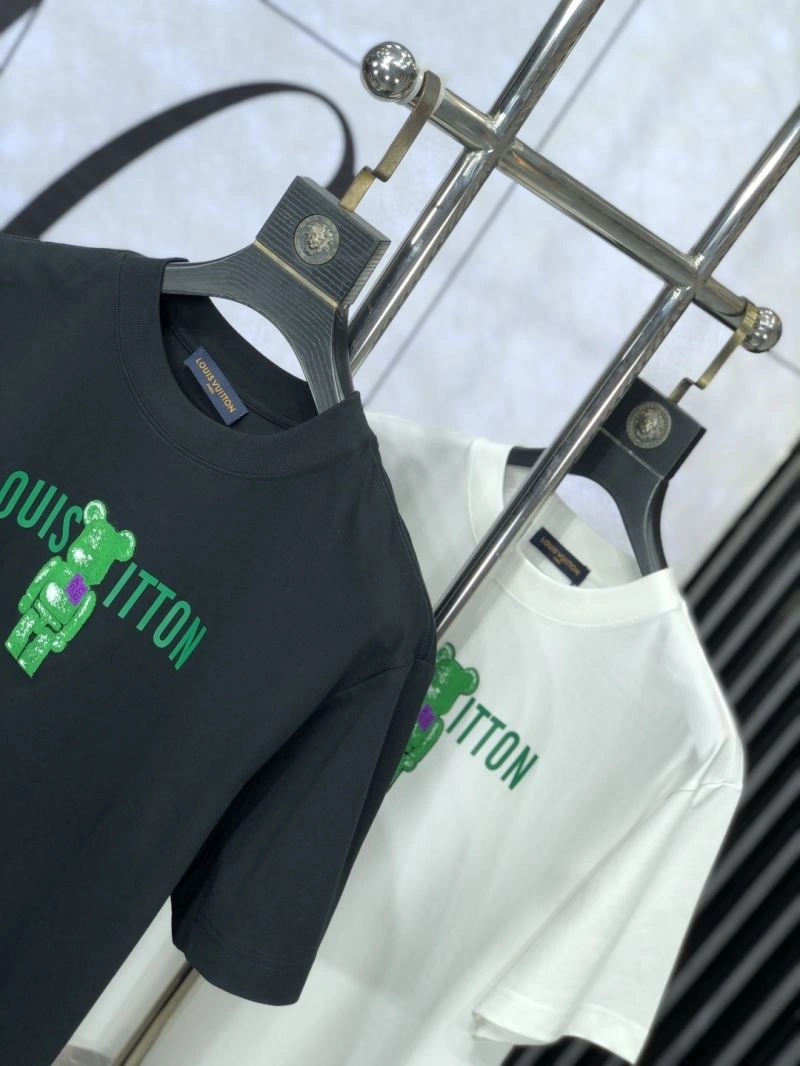 Perfect replica Louis Vuitton T-Shirts