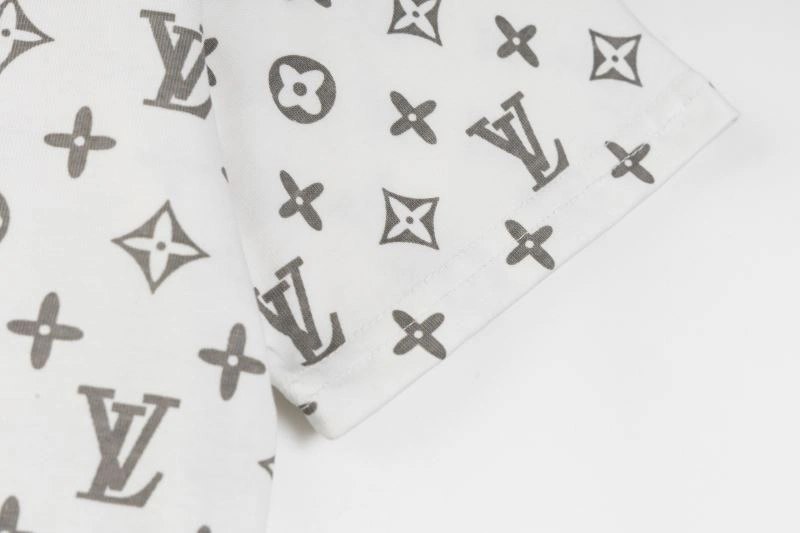 High fidelity Louis Vuitton T-Shirts
