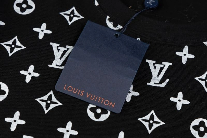 1:1 copy Louis Vuitton T-Shirts