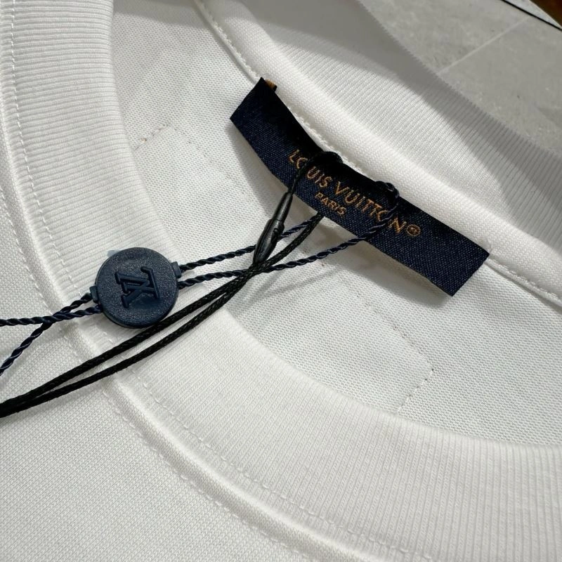 High fidelity Louis Vuitton T-Shirts