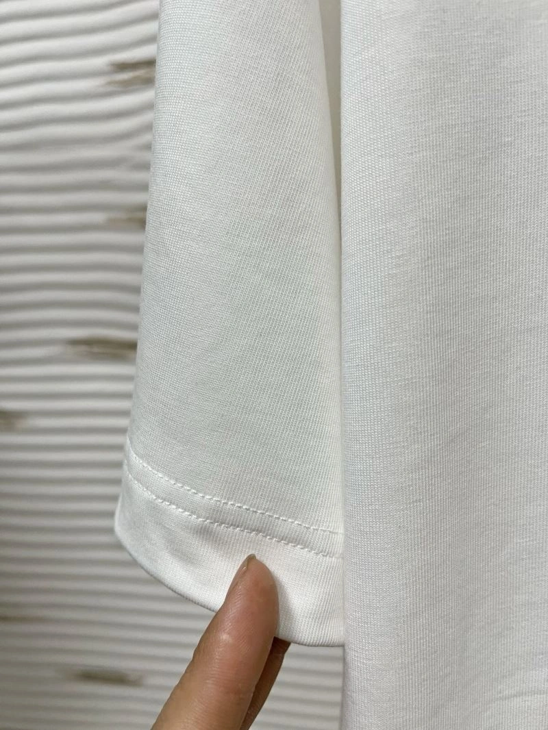 Exact replica Louis Vuitton T-Shirts