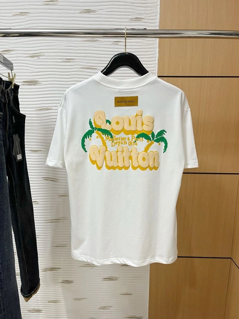 Exact replica Louis Vuitton T-Shirts