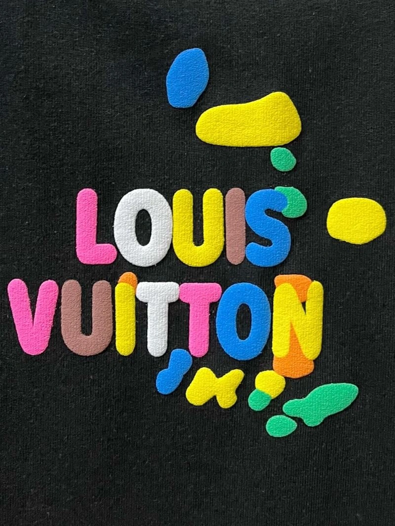 Indistinguishable Louis Vuitton T-Shirts