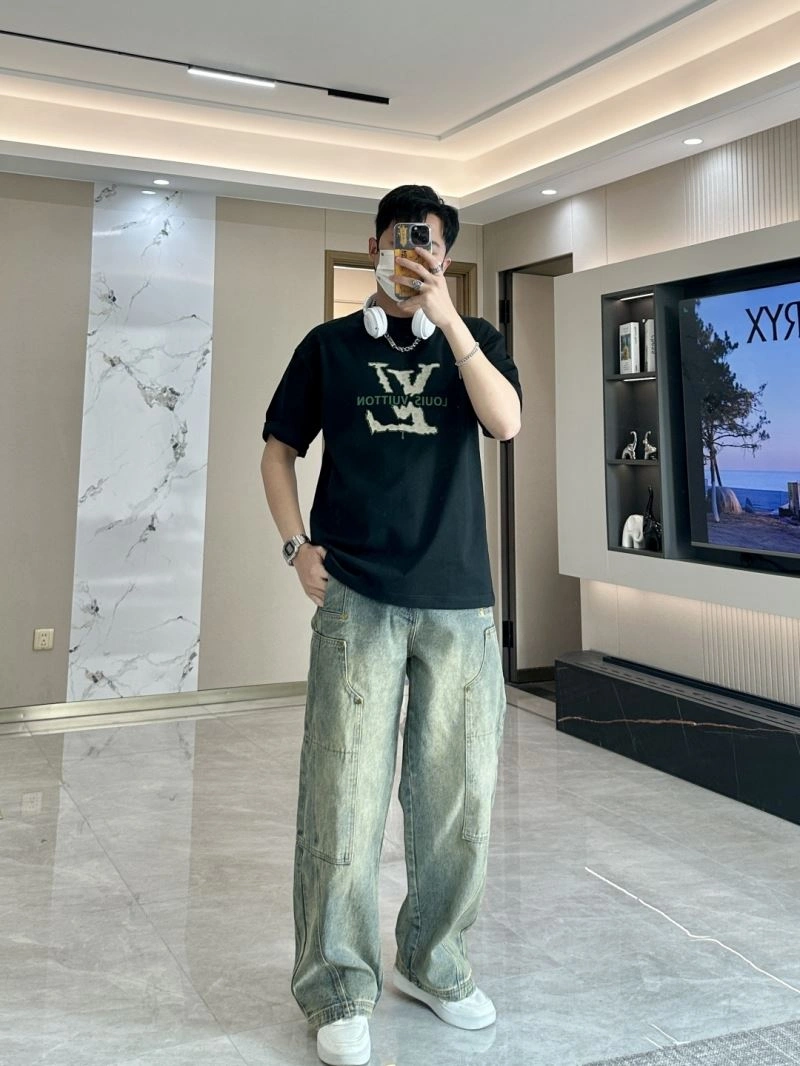 Economical Louis Vuitton T-Shirts