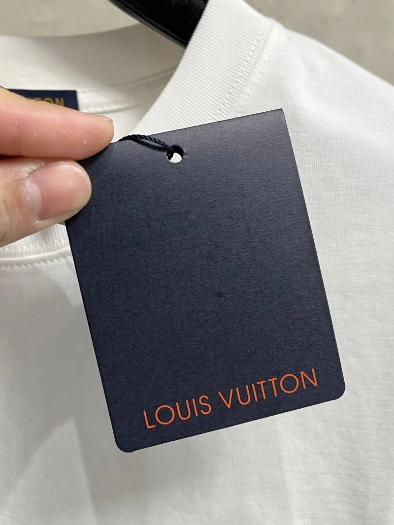 Indistinguishable Louis Vuitton T-Shirts