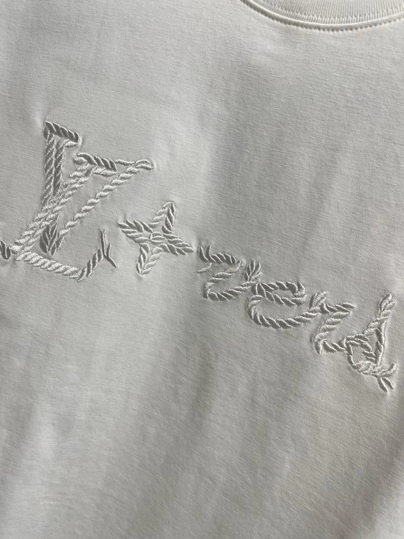 Indistinguishable Louis Vuitton T-Shirts